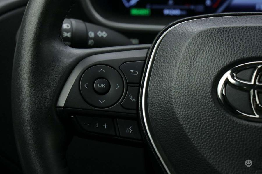 Zaļš Toyota Corolla Cross 2022 Viļņa, ar dzinēja tilpumu 1.99 L un nobraukumu 91 tūkst. km par 32900 €, foto 30 vietnē AUTOMOTO.COM.LV