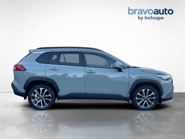 Зеленый Тойота Corolla Cross 2022 в Каунас, объемом двигателя 2.00 л и пробегом 127 тыс. км за 26471 €, фото 7 на AUTOMOTO.COM.LV
