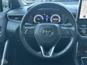 Zaļš Toyota Corolla Cross 2022 Kauņa, ar dzinēja tilpumu 2.00 L un nobraukumu 127 tūkst. km par 26471 €, foto 15 vietnē AUTOMOTO.COM.LV