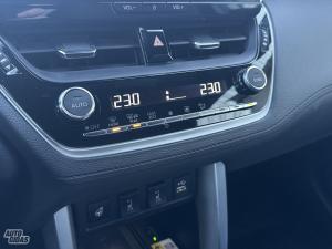 Zaļš Toyota Corolla Cross 2022 Kauņa, ar dzinēja tilpumu 2.00 L un nobraukumu 127 tūkst. km par 26471 €, foto 25 vietnē AUTOMOTO.COM.LV