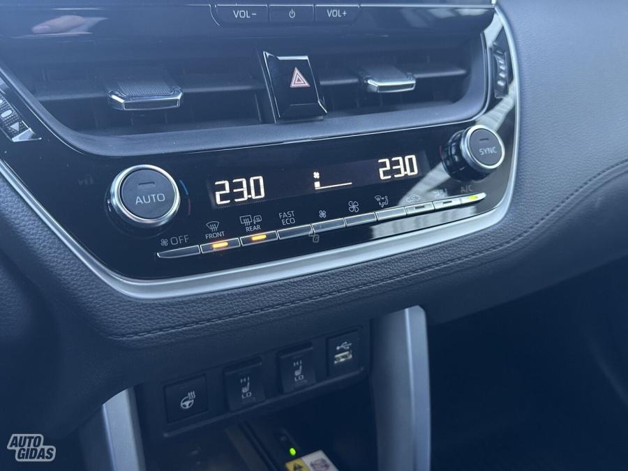 Zaļš Toyota Corolla Cross 2022 Kauņa, ar dzinēja tilpumu 2.00 L un nobraukumu 127 tūkst. km par 26471 €, foto 25 vietnē AUTOMOTO.COM.LV