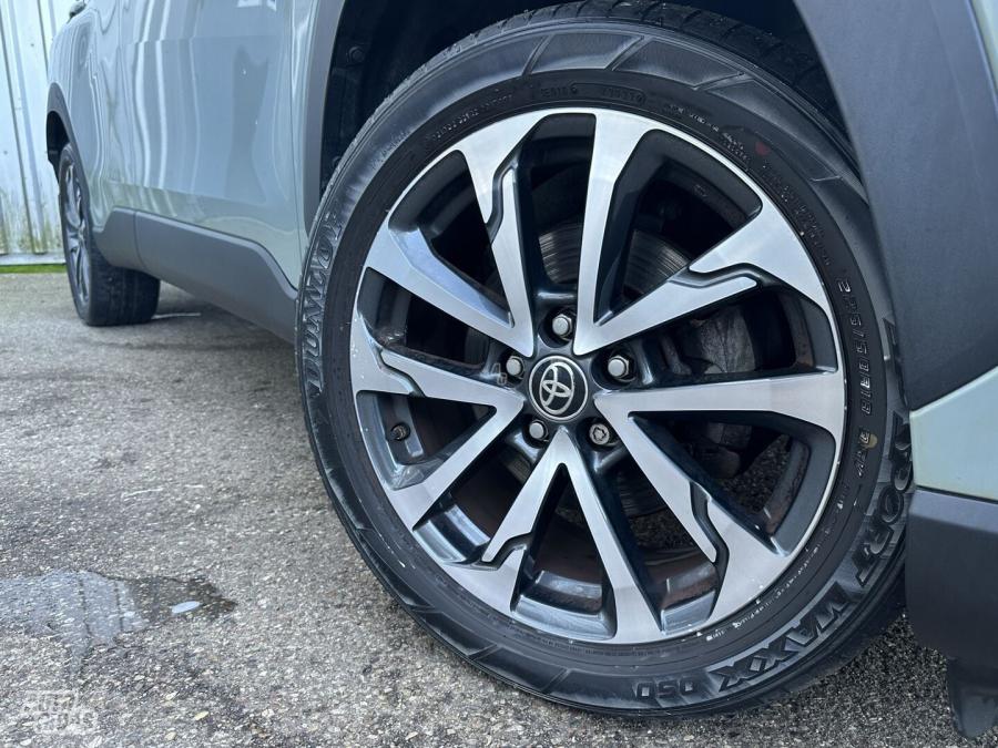 Zaļš Toyota Corolla Cross 2022 Kauņa, ar dzinēja tilpumu 2.00 L un nobraukumu 127 tūkst. km par 26471 €, foto 32 vietnē AUTOMOTO.COM.LV