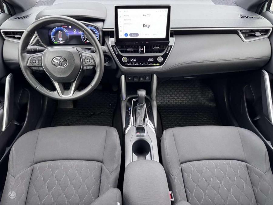 Зеленый Тойота Corolla Cross 2024 в Вильнюс, объемом двигателя 1.80 л и пробегом 24 тыс. км за 27500 €, фото 5 на AUTOMOTO.COM.LV