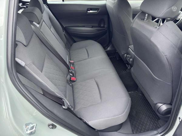 Zaļš Toyota Corolla Cross 2024 Viļņa, ar dzinēja tilpumu 1.80 L un nobraukumu 24 tūkst. km par 27500 €, foto 7 vietnē AUTOMOTO.COM.LV