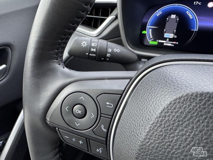 Зеленый Тойота Corolla Cross 2024 в Авиженяй, объемом двигателя 1.80 л и пробегом 43 тыс. км за 27500 €, фото 12 на AUTOMOTO.COM.LV