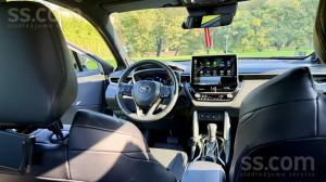 Zaļš Toyota Corolla Cross 2024 Rīga, ar dzinēja tilpumu 2.00 L un nobraukumu 23 tūkst. km par 33900 €, foto 9 vietnē AUTOMOTO.COM.LV