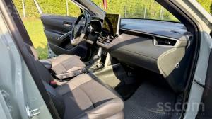 Zaļš Toyota Corolla Cross 2024 Rīga, ar dzinēja tilpumu 2.00 L un nobraukumu 23 tūkst. km par 33900 €, foto 10 vietnē AUTOMOTO.COM.LV