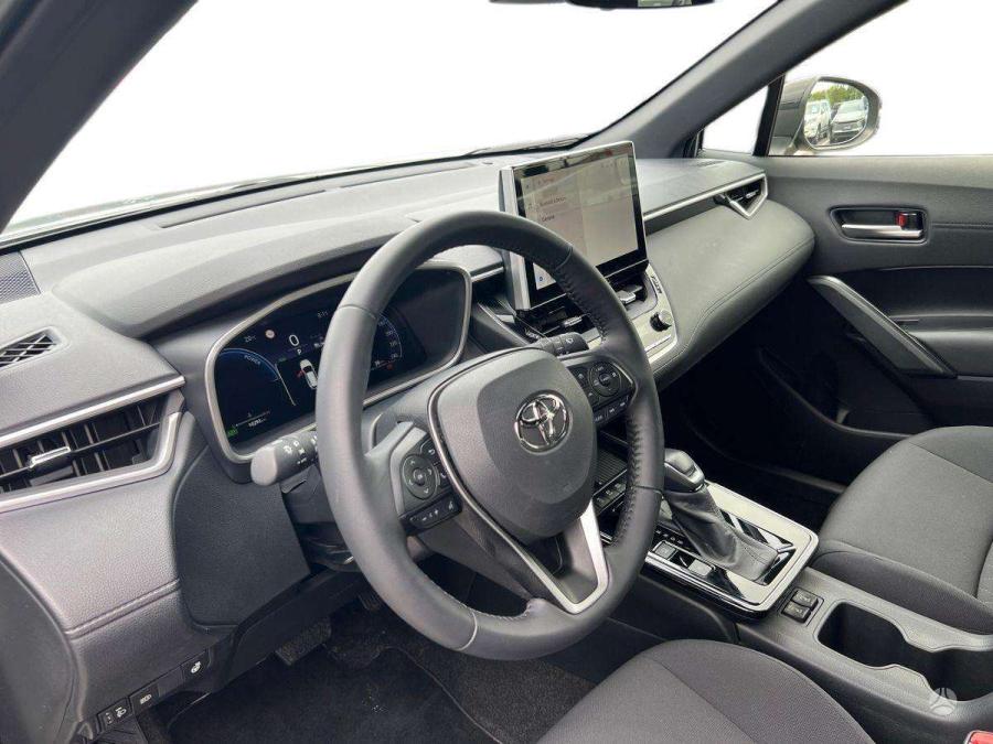 Зеленый Тойота Corolla Cross 2025 в Клайпеда, объемом двигателя 1.80 л и пробегом 10 тыс. км за 32000 €, фото 12 на AUTOMOTO.COM.LV