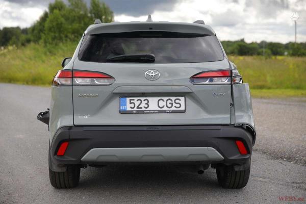 Zaļš Toyota Corolla Cross 2025 Tallina, ar dzinēja tilpumu 1.80 L un nobraukumu 13 tūkst. km par 10000 €, foto 7 vietnē AUTOMOTO.COM.LV