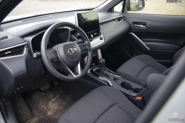 Zaļš Toyota Corolla Cross 2025 Tallina, ar dzinēja tilpumu 1.80 L un nobraukumu 13 tūkst. km par 10000 €, foto 10 vietnē AUTOMOTO.COM.LV