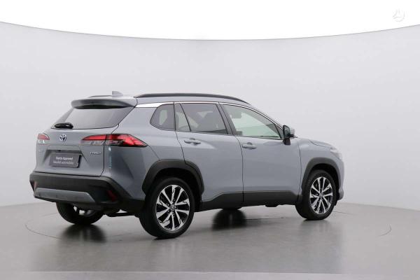Pelēks Toyota Corolla Cross 2022 Viļņa, ar dzinēja tilpumu 1.99 L un nobraukumu 50 tūkst. km par 31900 €, foto 3 vietnē AUTOMOTO.COM.LV