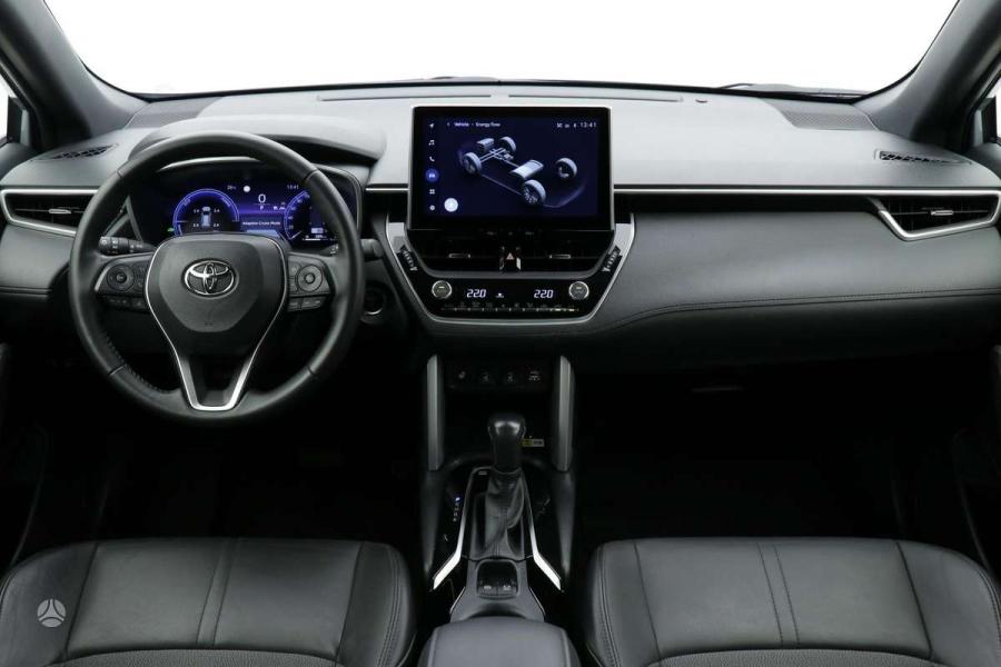 Pelēks Toyota Corolla Cross 2022 Viļņa, ar dzinēja tilpumu 1.99 L un nobraukumu 50 tūkst. km par 31900 €, foto 8 vietnē AUTOMOTO.COM.LV