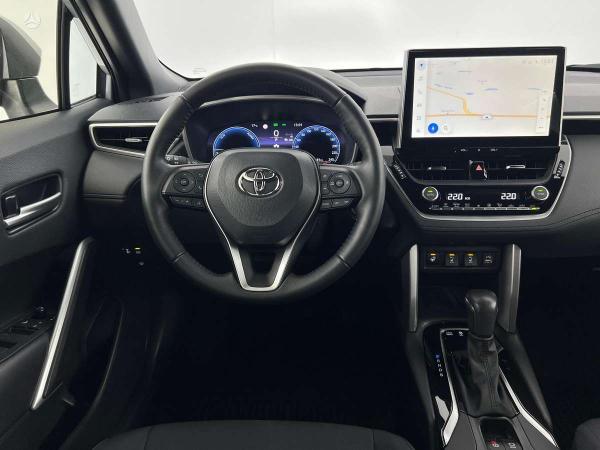 Grey Toyota Corolla Cross 2023 in Vilnius, with an engine capacity of 1.80 L and mileage of 47 thousand km for 29900 €, photo 9 on AUTOMOTO.COM.LV