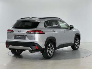 Серый Тойота Corolla Cross 2023 в Вильнюс, объемом двигателя 1.80 л и пробегом 47 тыс. км за 29900 €, фото 21 на AUTOMOTO.COM.LV