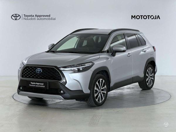 Серый Тойота Corolla Cross 2023 в Вильнюс, объемом двигателя 1.99 л и пробегом 42 тыс. км за 31900 €, фото 1 на AUTOMOTO.COM.LV