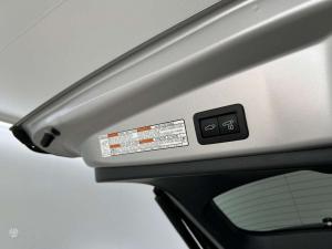 Grey Toyota Corolla Cross 2023 in Vilnius, with an engine capacity of 1.99 L and mileage of 42 thousand km for 31900 €, photo 29 on AUTOMOTO.COM.LV