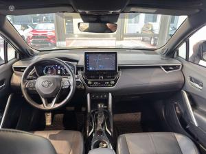Grey Toyota Corolla Cross 2023 in Siauliai, with an engine capacity of 1.99 L and mileage of 26 thousand km for 32900 €, photo 18 on AUTOMOTO.COM.LV