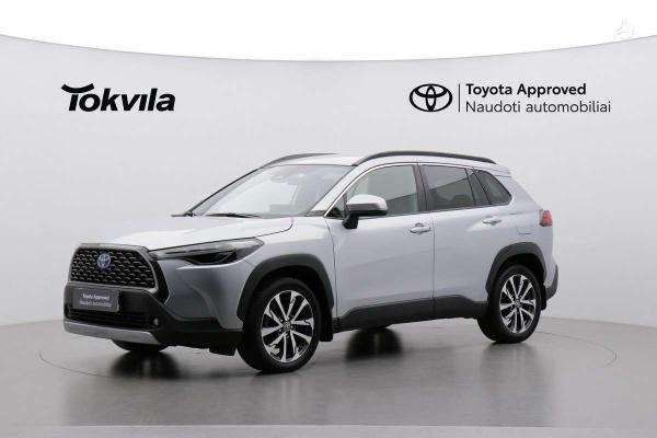 Pelēks Toyota Corolla Cross 2023 Viļņa, ar dzinēja tilpumu 1.99 L un nobraukumu 63 tūkst. km par 29990 €, foto 1 vietnē AUTOMOTO.COM.LV