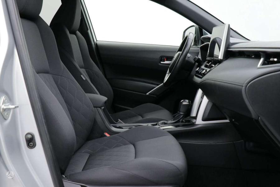Серый Тойота Corolla Cross 2023 в Вильнюс, объемом двигателя 1.99 л и пробегом 63 тыс. км за 29990 €, фото 9 на AUTOMOTO.COM.LV