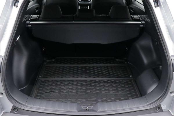 Pelēks Toyota Corolla Cross 2023 Viļņa, ar dzinēja tilpumu 1.99 L un nobraukumu 63 tūkst. km par 29990 €, foto 11 vietnē AUTOMOTO.COM.LV