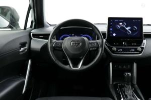 Серый Тойота Corolla Cross 2023 в Вильнюс, объемом двигателя 1.99 л и пробегом 63 тыс. км за 29990 €, фото 31 на AUTOMOTO.COM.LV