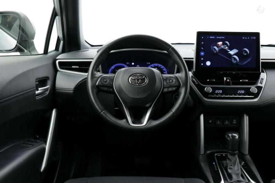 Серый Тойота Corolla Cross 2023 в Вильнюс, объемом двигателя 1.99 л и пробегом 63 тыс. км за 29990 €, фото 31 на AUTOMOTO.COM.LV