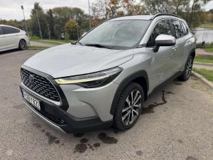 Pelēks Toyota Corolla Cross 2023 Viļņa, ar dzinēja tilpumu 1.99 L un nobraukumu 120 tūkst. km par 24000 €, foto 9 vietnē AUTOMOTO.COM.LV