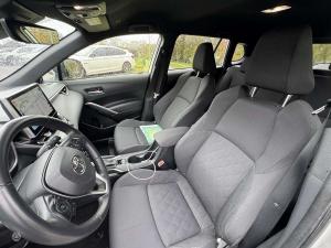 Pelēks Toyota Corolla Cross 2023 Viļņa, ar dzinēja tilpumu 1.99 L un nobraukumu 120 tūkst. km par 24000 €, foto 29 vietnē AUTOMOTO.COM.LV