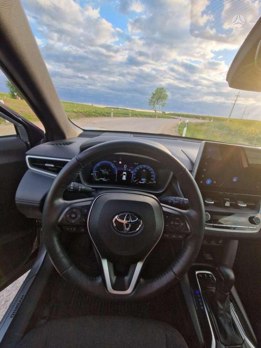 Pelēks Toyota Corolla Cross 2024 Jonava, ar dzinēja tilpumu 2.00 L un nobraukumu 62 tūkst. km par 28500 €, foto 11 vietnē AUTOMOTO.COM.LV