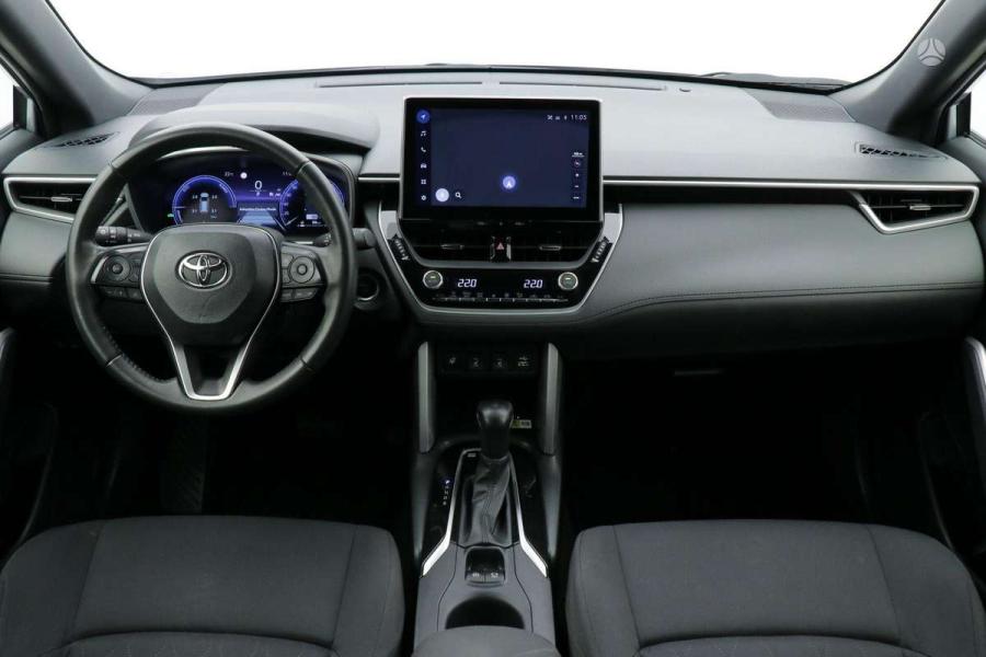 Серый Тойота Corolla Cross 2024 в Вильнюс, объемом двигателя 1.99 л и пробегом 137 тыс. км за 27900 €, фото 8 на AUTOMOTO.COM.LV
