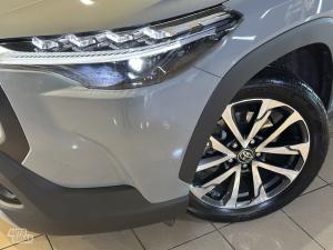 Серый Тойота Corolla Cross 2024 в Авиженяй, объемом двигателя 1.80 л и пробегом 144 тыс. км за 25950 €, фото 4 на AUTOMOTO.COM.LV