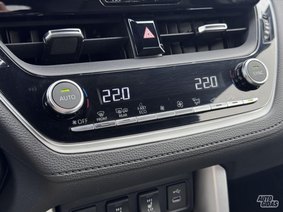 Серый Тойота Corolla Cross 2024 в Авиженяй, объемом двигателя 1.80 л и пробегом 144 тыс. км за 25950 €, фото 26 на AUTOMOTO.COM.LV