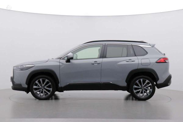 Pelēks Toyota Corolla Cross 2025 Viļņa, ar dzinēja tilpumu 1.80 L un nobraukumu 25 tūkst. km par 32700 €, foto 4 vietnē AUTOMOTO.COM.LV