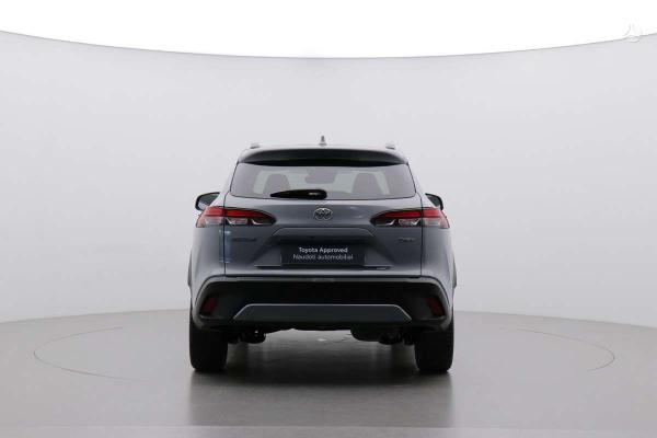 Pelēks Toyota Corolla Cross 2025 Viļņa, ar dzinēja tilpumu 1.80 L un nobraukumu 25 tūkst. km par 32700 €, foto 5 vietnē AUTOMOTO.COM.LV