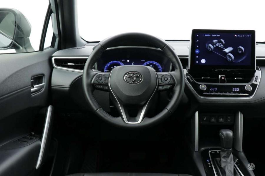 Pelēks Toyota Corolla Cross 2025 Viļņa, ar dzinēja tilpumu 1.80 L un nobraukumu 25 tūkst. km par 32700 €, foto 9 vietnē AUTOMOTO.COM.LV
