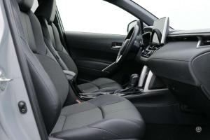Pelēks Toyota Corolla Cross 2025 Viļņa, ar dzinēja tilpumu 1.80 L un nobraukumu 25 tūkst. km par 32700 €, foto 10 vietnē AUTOMOTO.COM.LV