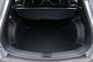 Pelēks Toyota Corolla Cross 2025 Viļņa, ar dzinēja tilpumu 1.80 L un nobraukumu 25 tūkst. km par 32700 €, foto 12 vietnē AUTOMOTO.COM.LV