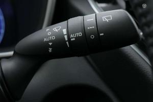 Pelēks Toyota Corolla Cross 2025 Viļņa, ar dzinēja tilpumu 1.80 L un nobraukumu 25 tūkst. km par 32700 €, foto 29 vietnē AUTOMOTO.COM.LV