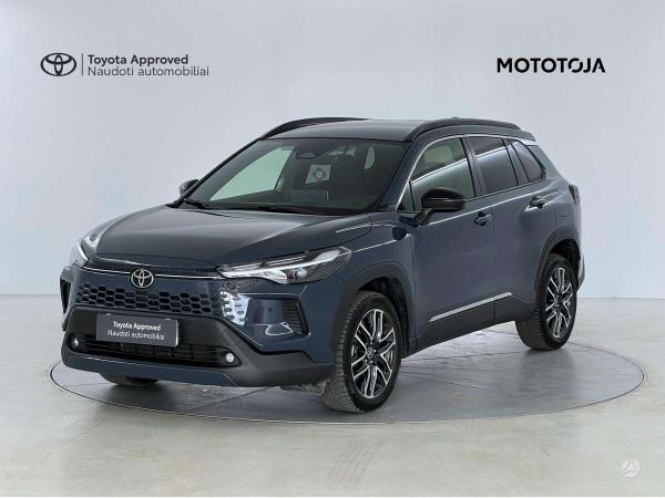 Серый Тойота Corolla Cross 2025 в Вильнюс, объемом двигателя 1.80 л и пробегом 15 тыс. км за 33900 €, фото 1 на AUTOMOTO.COM.LV