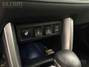 Pelēks Toyota Corolla Cross 2025 Jēkabpils, ar dzinēja tilpumu 2.00 L un nobraukumu 37 tūkst. km par 33300 €, foto 16 vietnē AUTOMOTO.COM.LV