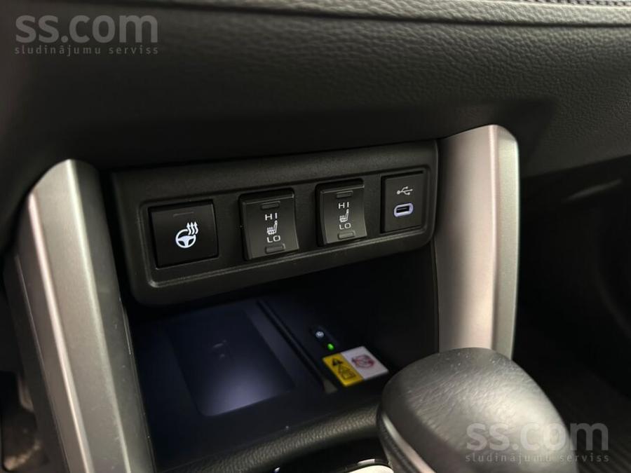 Pelēks Toyota Corolla Cross 2025 Jēkabpils, ar dzinēja tilpumu 2.00 L un nobraukumu 37 tūkst. km par 33300 €, foto 16 vietnē AUTOMOTO.COM.LV