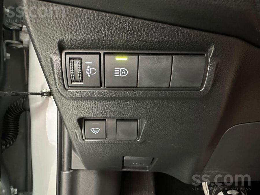 Pelēks Toyota Corolla Cross 2025 Jēkabpils, ar dzinēja tilpumu 2.00 L un nobraukumu 37 tūkst. km par 33300 €, foto 17 vietnē AUTOMOTO.COM.LV