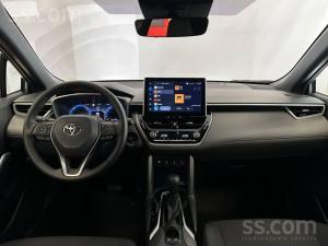 Pelēks Toyota Corolla Cross 2025 Jēkabpils, ar dzinēja tilpumu 2.00 L un nobraukumu 37 tūkst. km par 33300 €, foto 20 vietnē AUTOMOTO.COM.LV