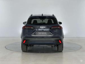 Серый Тойота Corolla Cross 2025 в Вильнюс, объемом двигателя 1.80 л и пробегом 17 тыс. км за 33900 €, фото 5 на AUTOMOTO.COM.LV