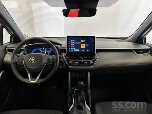 Серый Тойота Corolla Cross 2025 в Екабпилс, объемом двигателя 2.00 л и пробегом 34 тыс. км за 33300 €, фото 8 на AUTOMOTO.COM.LV