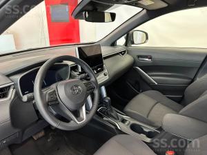 Серый Тойота Corolla Cross 2025 в Екабпилс, объемом двигателя 2.00 л и пробегом 34 тыс. км за 33300 €, фото 10 на AUTOMOTO.COM.LV