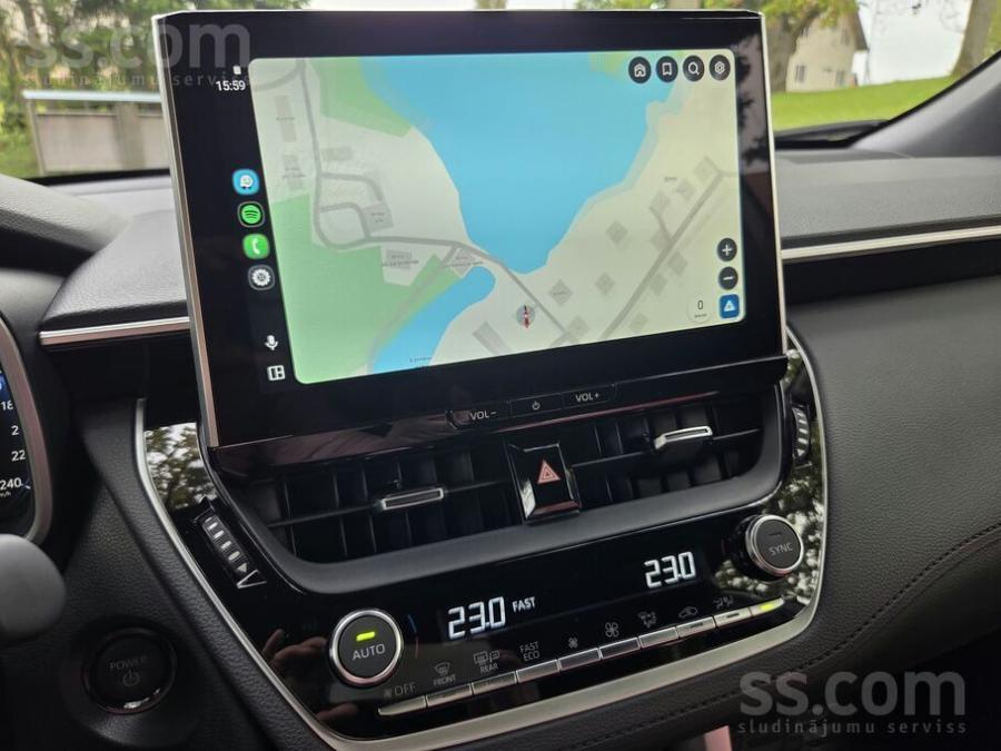 Pelēks Toyota Corolla Cross 2025 Cēsis, ar dzinēja tilpumu 1.80 L un nobraukumu 52 tūkst. km par 32500 €, foto 1 vietnē AUTOMOTO.COM.LV