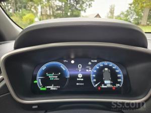 Pelēks Toyota Corolla Cross 2025 Cēsis, ar dzinēja tilpumu 1.80 L un nobraukumu 52 tūkst. km par 32500 €, foto 6 vietnē AUTOMOTO.COM.LV