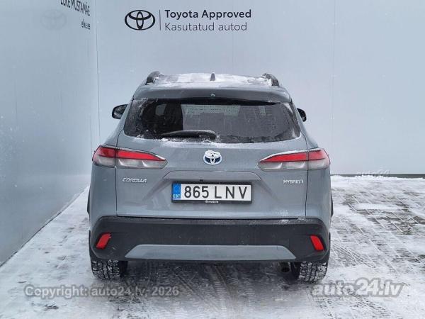 Серый Тойота Corolla Cross 2023 в Таллин, объемом двигателя 1.99 л и пробегом 34 тыс. км за 29995 €, фото 5 на AUTOMOTO.COM.LV