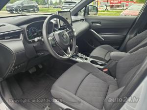 Pelēks Toyota Corolla Cross 2023 Tartu, ar dzinēja tilpumu 2.00 L un nobraukumu 58 tūkst. km par 28990 €, foto 8 vietnē AUTOMOTO.COM.LV